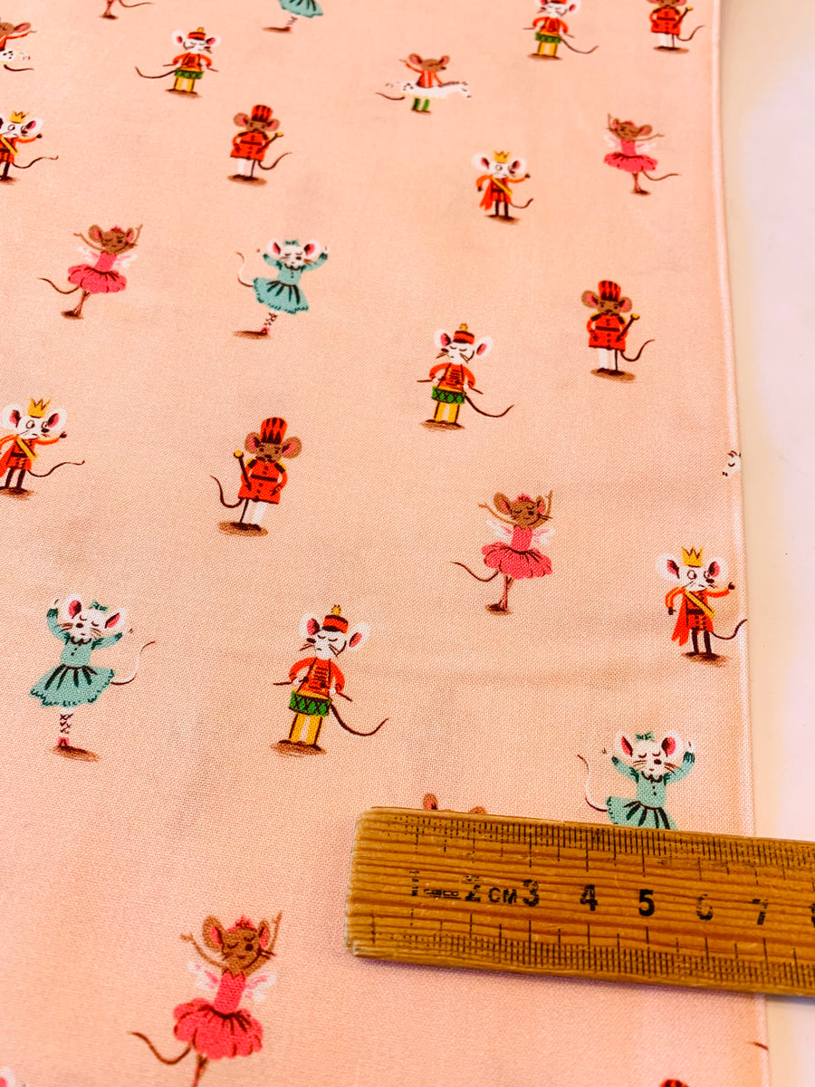 Heather Ross Studio Edit/ Nutcracker Mice in Peach – The Selvedge Society